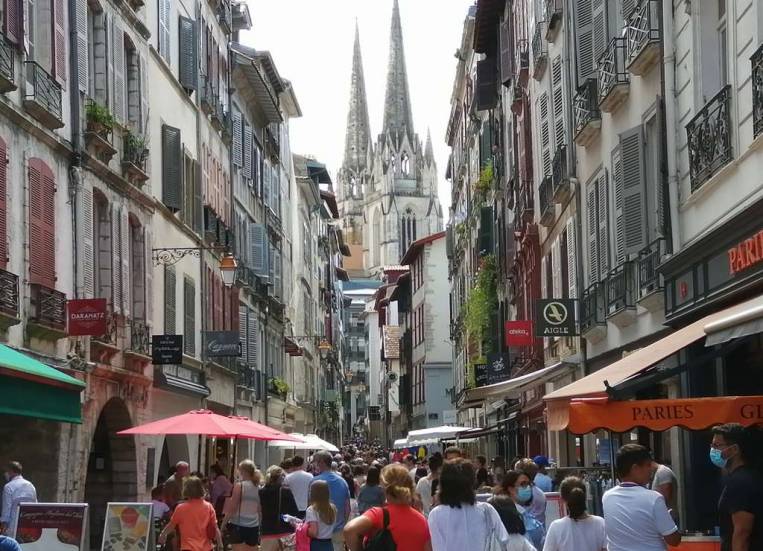 Qué ver en Bayona en un día - La vida son dos viajes